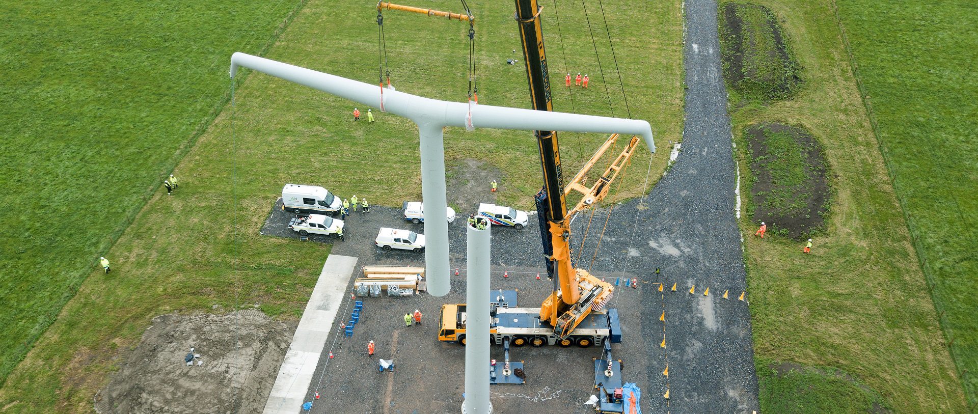 World’s first T-pylon installed in Somerset - Utility Week